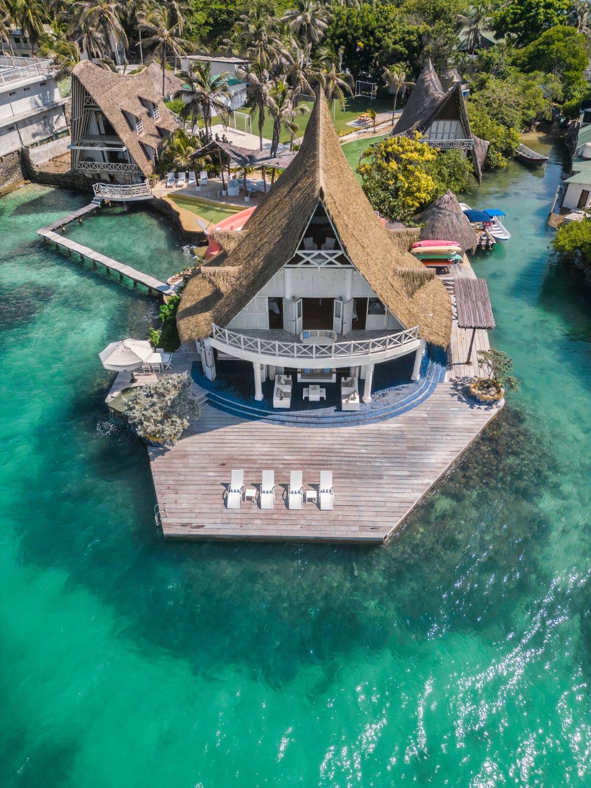 Isla V.i.p - TravelingBeach.com